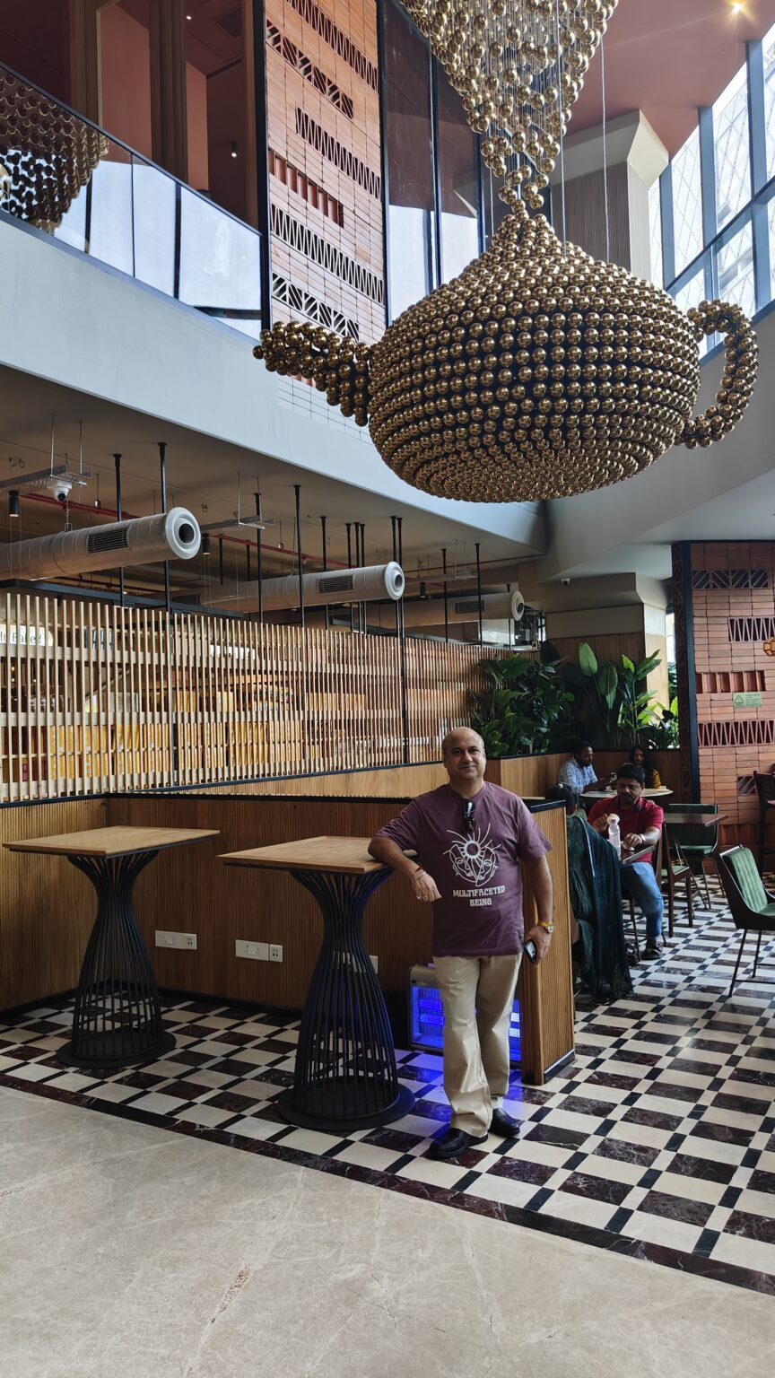 Niloufer Café Hitech City - Chai, Snacks, Ambience & Monsoon Magic!