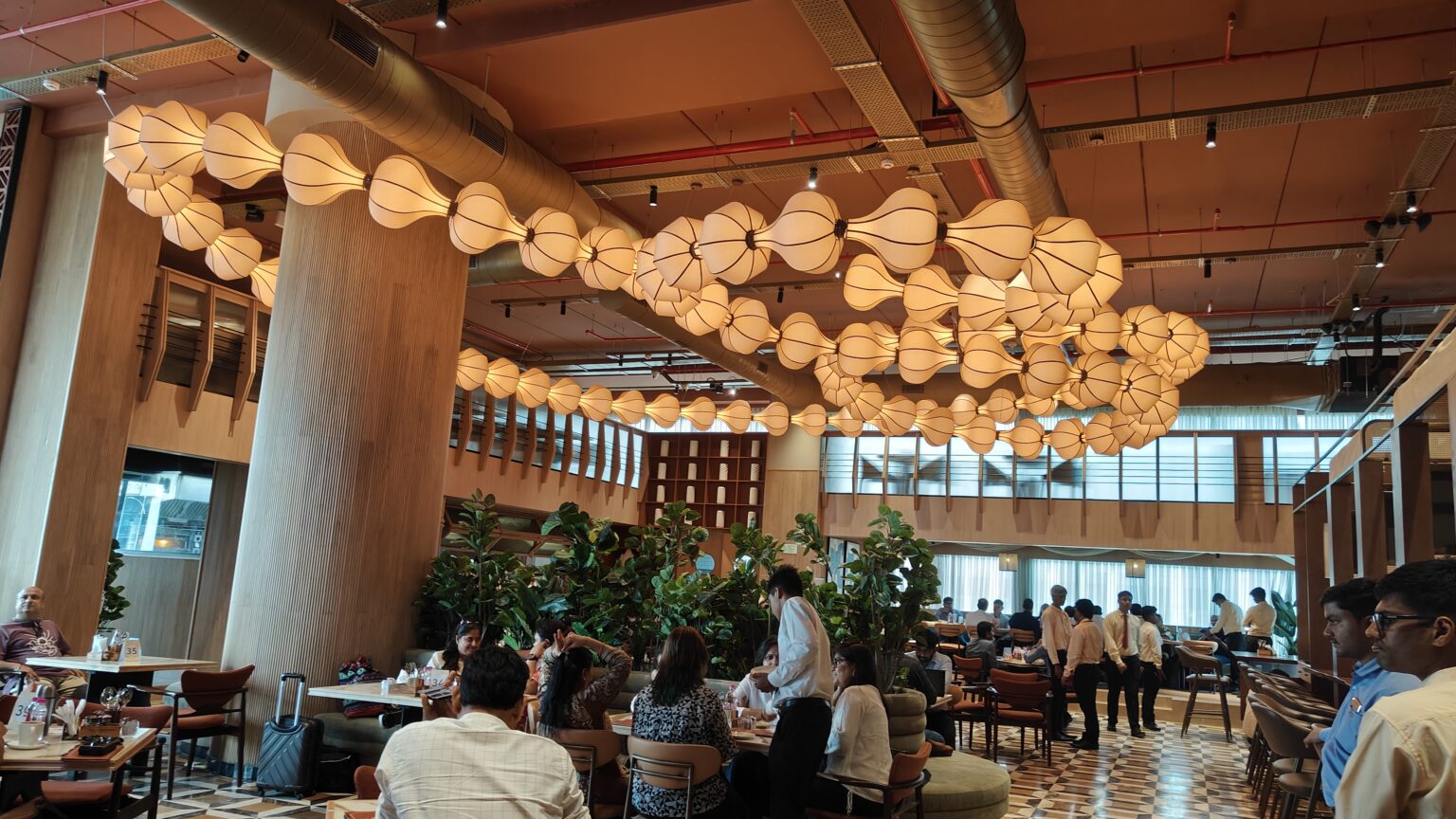 Niloufer Café Hitech City - Chai, Snacks, Ambience & Monsoon Magic!